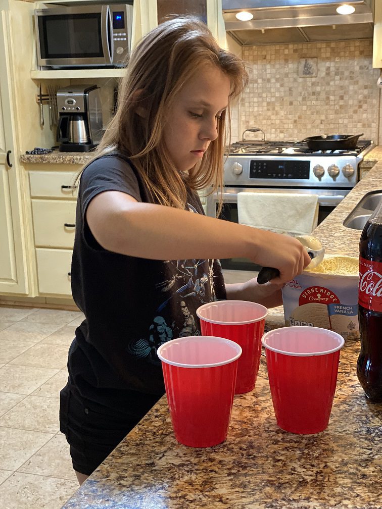 Coke Floats the Perfect Summer Cool Down - Peony Lane Designs